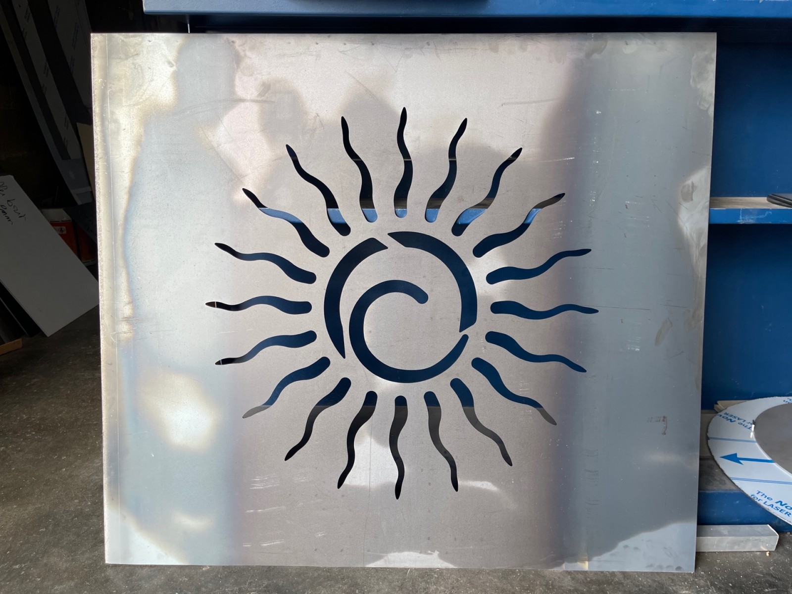 Tôlerie d'habillage et découpe laser métal à Marignane - Métallerie ...